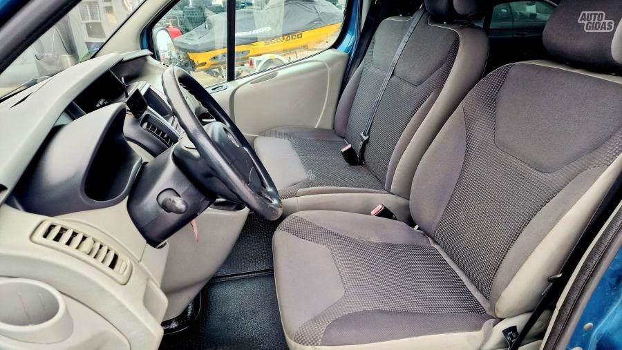 Green Opel Vivaro 2010 in Kretinga, with an engine capacity of 2.00 L and mileage of 243 thousand km for 7450 €, photo 16 on AUTOMOTO.COM.LV