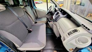 Green Opel Vivaro 2010 in Kretinga, with an engine capacity of 2.00 L and mileage of 243 thousand km for 7450 €, photo 17 on AUTOMOTO.COM.LV