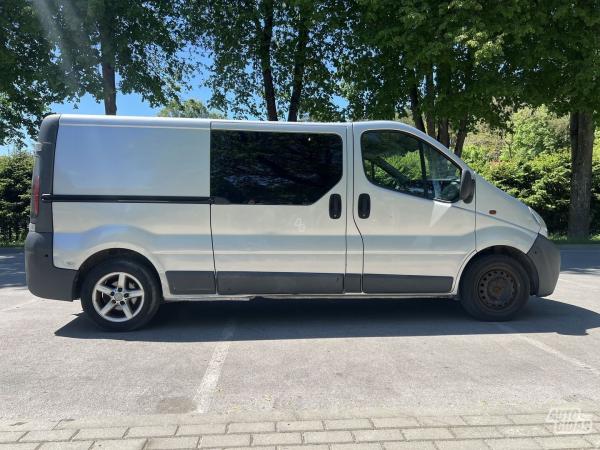 Pelēks Opel Vivaro 2002 Šilutė, ar dzinēja tilpumu 1.90 L un nobraukumu 442 tūkst. km par 1850 €, foto 7 vietnē AUTOMOTO.COM.LV