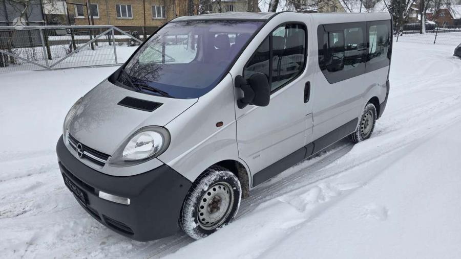 Pelēks Opel Vivaro 2003 Šauļi, ar dzinēja tilpumu 1.90 L un nobraukumu 298 tūkst. km par 4999 €, foto 1 vietnē AUTOMOTO.COM.LV