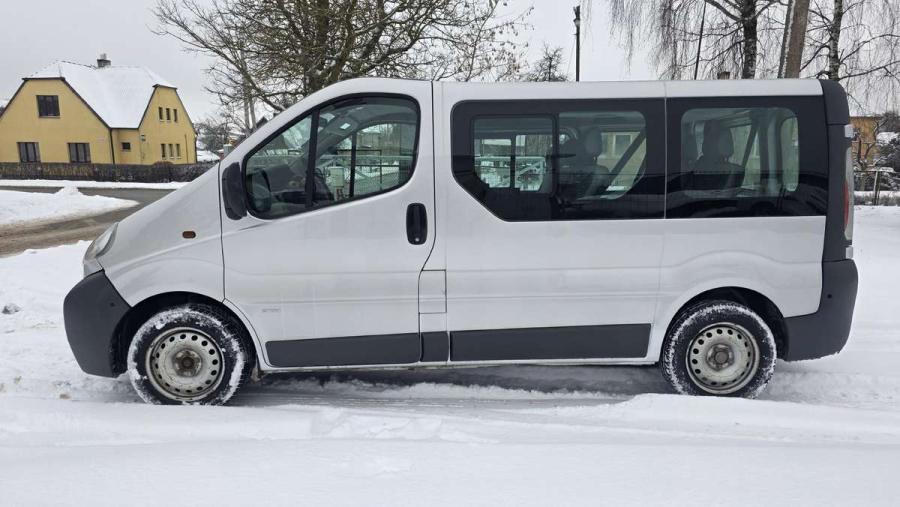 Pelēks Opel Vivaro 2003 Šauļi, ar dzinēja tilpumu 1.90 L un nobraukumu 298 tūkst. km par 4999 €, foto 2 vietnē AUTOMOTO.COM.LV