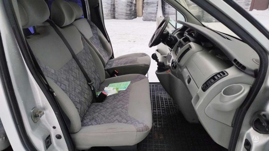 Pelēks Opel Vivaro 2003 Šilutė, ar dzinēja tilpumu 1.90 L un nobraukumu 350 tūkst. km par 4299 €, foto 21 vietnē AUTOMOTO.COM.LV