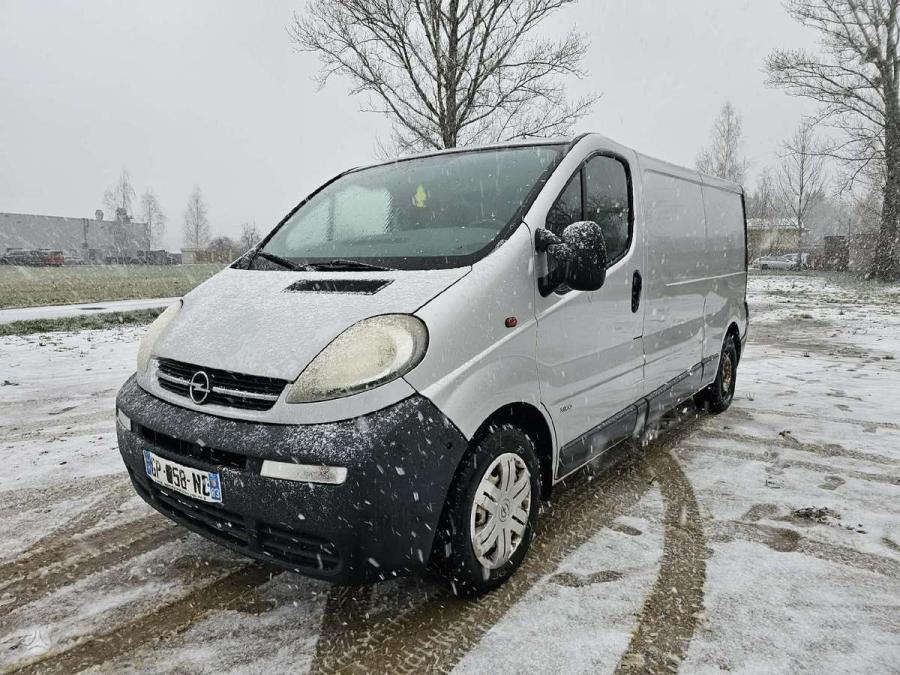Pelēks Opel Vivaro 2003 Kauņa, ar dzinēja tilpumu 1.90 L un nobraukumu 269 tūkst. km par 2300 €, foto 2 vietnē AUTOMOTO.COM.LV