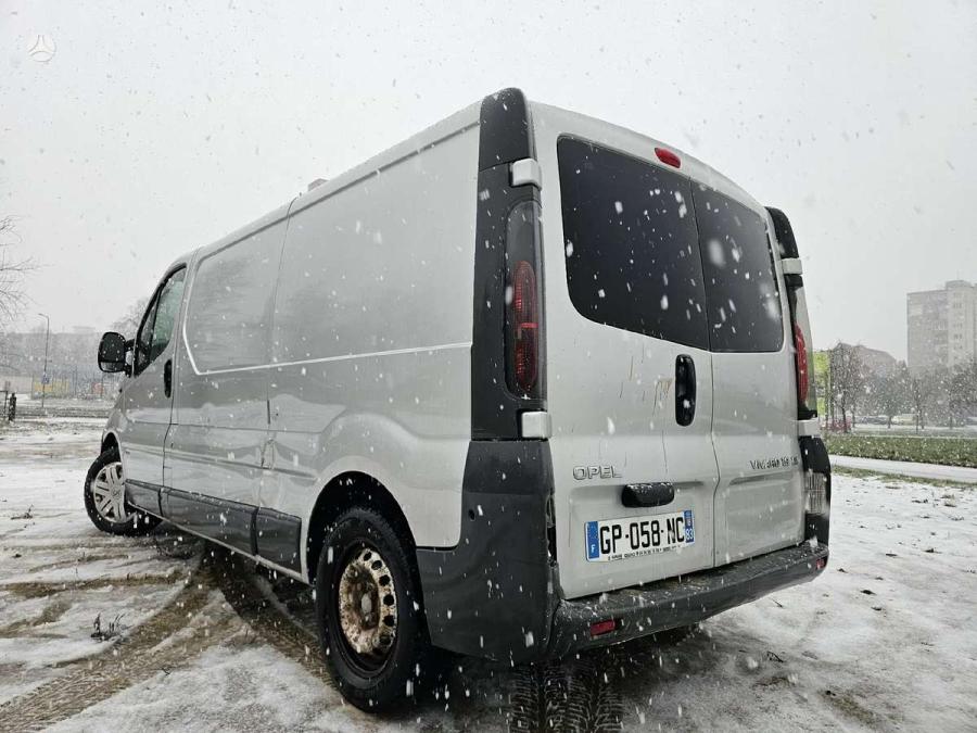Pelēks Opel Vivaro 2003 Kauņa, ar dzinēja tilpumu 1.90 L un nobraukumu 269 tūkst. km par 2300 €, foto 10 vietnē AUTOMOTO.COM.LV