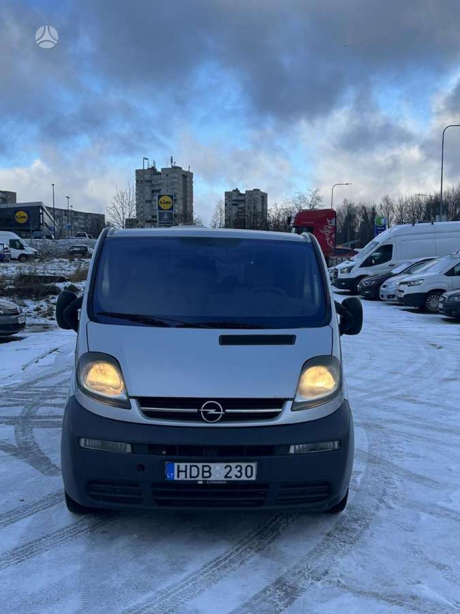 Pelēks Opel Vivaro 2004 Viļņa, ar dzinēja tilpumu 1.87 L un nobraukumu 459 tūkst. km par 1850 €, foto 2 vietnē AUTOMOTO.COM.LV