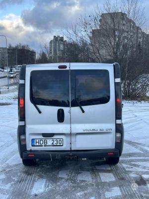 Pelēks Opel Vivaro 2004 Viļņa, ar dzinēja tilpumu 1.87 L un nobraukumu 459 tūkst. km par 1850 €, foto 6 vietnē AUTOMOTO.COM.LV