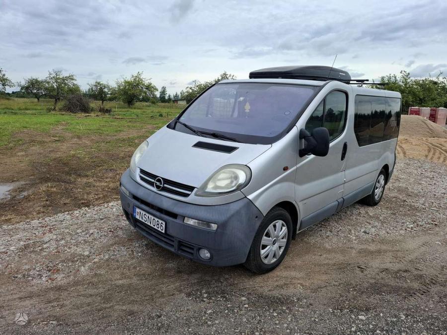Pelēks Opel Vivaro 2004 Kauņa, ar dzinēja tilpumu 2.47 L un nobraukumu 246 tūkst. km par 6900 €, foto 4 vietnē AUTOMOTO.COM.LV
