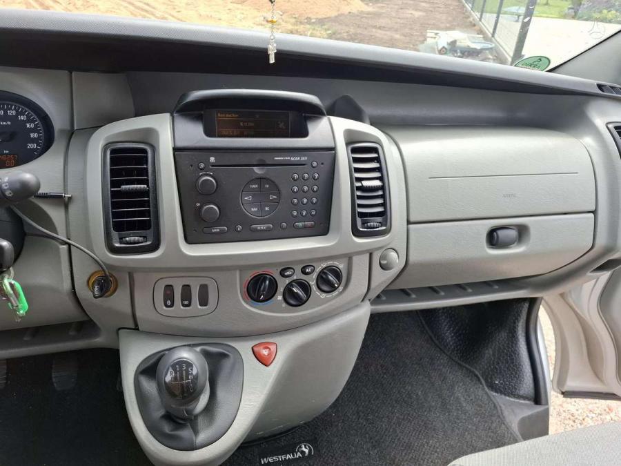 Pelēks Opel Vivaro 2004 Kauņa, ar dzinēja tilpumu 2.47 L un nobraukumu 246 tūkst. km par 6900 €, foto 9 vietnē AUTOMOTO.COM.LV
