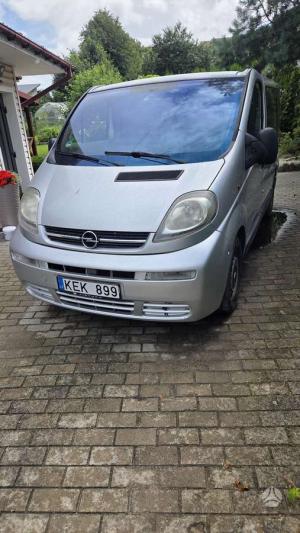 Pelēks Opel Vivaro 2004 Alīta, ar dzinēja tilpumu 1.87 L un nobraukumu 334 tūkst. km par 3700 €, foto 3 vietnē AUTOMOTO.COM.LV
