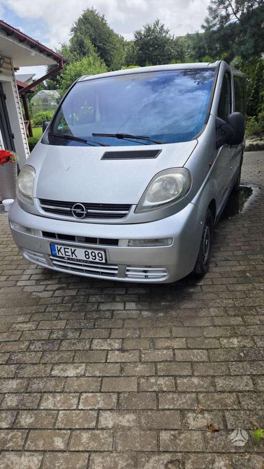 Pelēks Opel Vivaro 2004 Alīta, ar dzinēja tilpumu 1.87 L un nobraukumu 334 tūkst. km par 3700 €, foto 3 vietnē AUTOMOTO.COM.LV