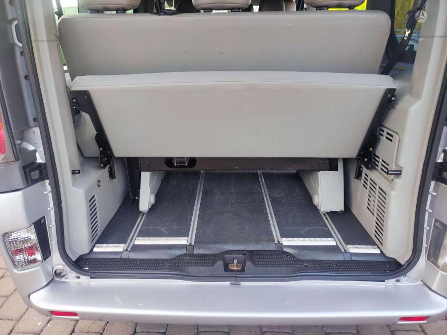 Grey Opel Vivaro 2005 in Marijampole, with an engine capacity of 1.87 L and mileage of 250 thousand km for 6600 €, photo 17 on AUTOMOTO.COM.LV