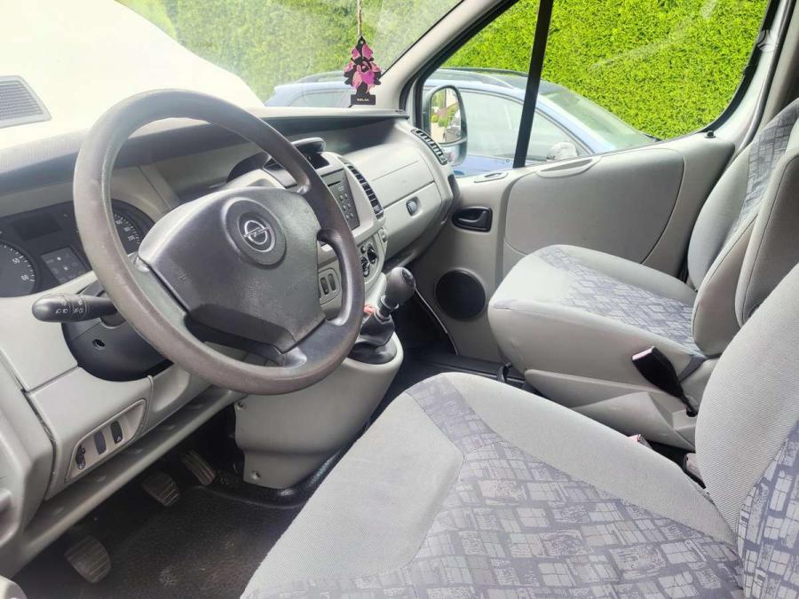 Grey Opel Vivaro 2005 in Marijampole, with an engine capacity of 1.87 L and mileage of 250 thousand km for 6600 €, photo 26 on AUTOMOTO.COM.LV