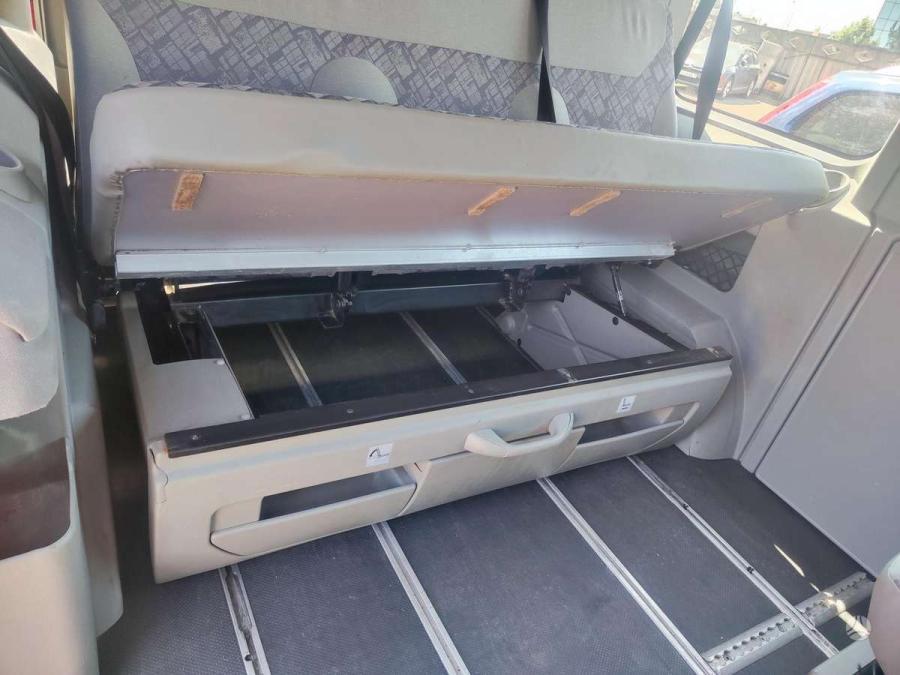 Grey Opel Vivaro 2005 in Marijampole, with an engine capacity of 1.87 L and mileage of 250 thousand km for 6600 €, photo 37 on AUTOMOTO.COM.LV