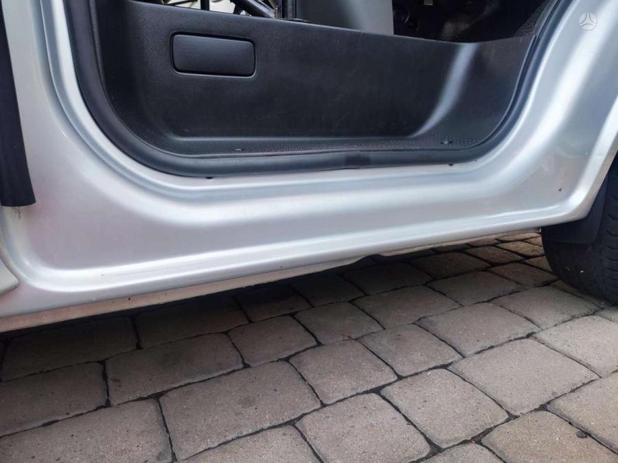 Grey Opel Vivaro 2005 in Marijampole, with an engine capacity of 1.87 L and mileage of 250 thousand km for 6600 €, photo 42 on AUTOMOTO.COM.LV