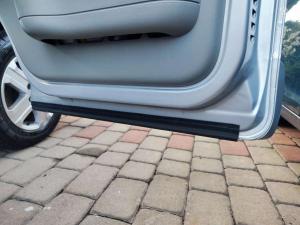 Grey Opel Vivaro 2005 in Marijampole, with an engine capacity of 1.87 L and mileage of 250 thousand km for 6600 €, photo 44 on AUTOMOTO.COM.LV
