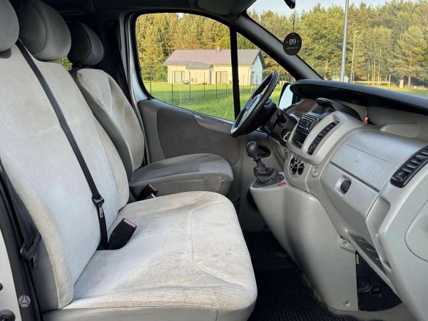 Pelēks Opel Vivaro 2005 Klaipėda, ar dzinēja tilpumu 1.90 L un nobraukumu 327 tūkst. km par 4350 €, foto 10 vietnē AUTOMOTO.COM.LV