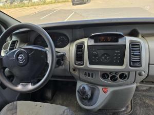 Grey Opel Vivaro 2005 in Radviliskis, with an engine capacity of 2.00 L and mileage of 395 thousand km for 2450 €, photo 9 on AUTOMOTO.COM.LV