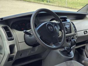 Grey Opel Vivaro 2005 in Radviliskis, with an engine capacity of 2.00 L and mileage of 395 thousand km for 2450 €, photo 10 on AUTOMOTO.COM.LV