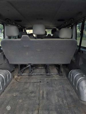 Grey Opel Vivaro 2005 in Radviliskis, with an engine capacity of 2.00 L and mileage of 395 thousand km for 2450 €, photo 13 on AUTOMOTO.COM.LV