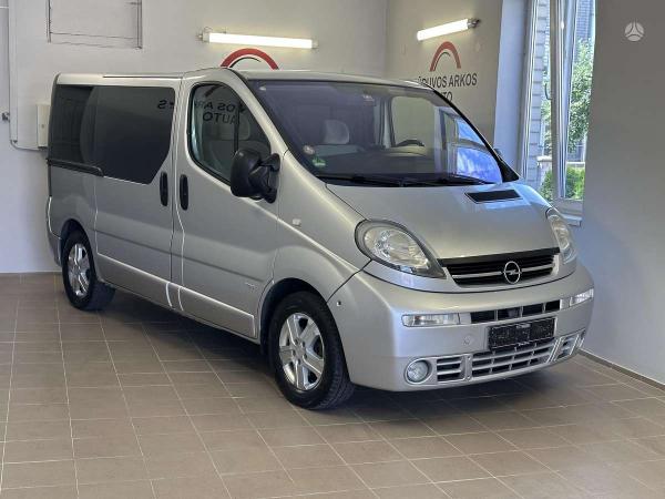 Pelēks Opel Vivaro 2005 Marijampole, ar dzinēja tilpumu 2.46 L un nobraukumu 287 tūkst. km par 6666 €, foto 2 vietnē AUTOMOTO.COM.LV
