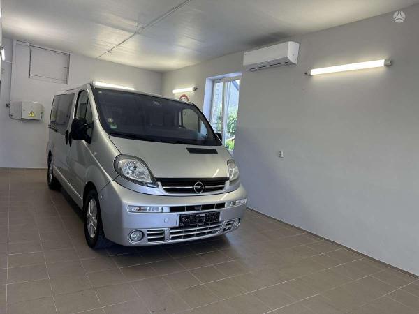 Pelēks Opel Vivaro 2005 Marijampole, ar dzinēja tilpumu 2.46 L un nobraukumu 287 tūkst. km par 6666 €, foto 5 vietnē AUTOMOTO.COM.LV