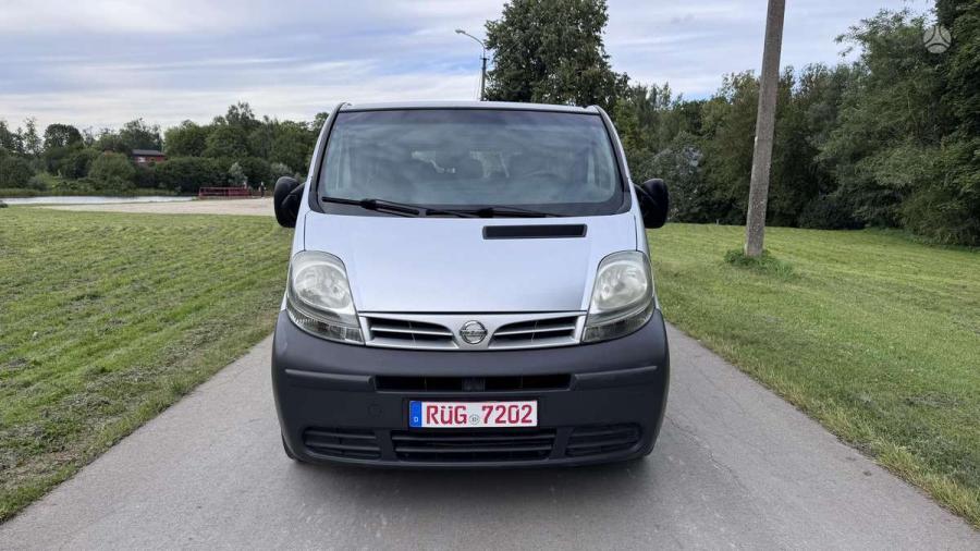 Grey Opel Vivaro 2005 in Kelme, with an engine capacity of 1.90 L and mileage of 352 thousand km for 5200 €, photo 3 on AUTOMOTO.COM.LV