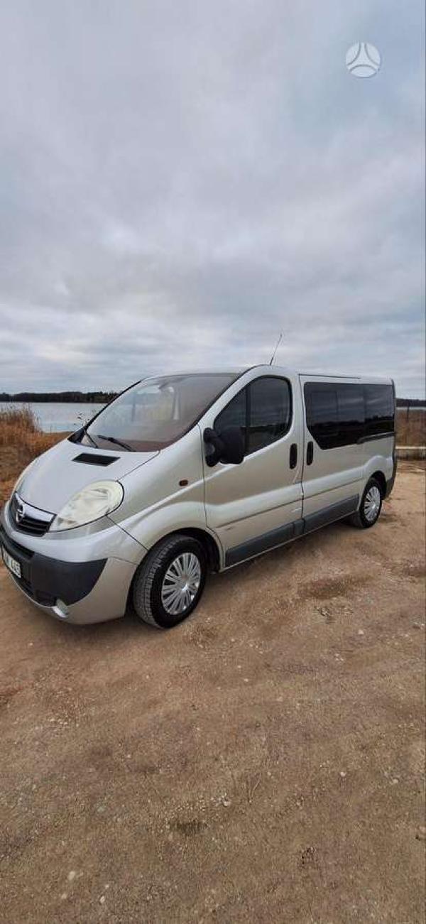 Pelēks Opel Vivaro 2007 Telšiai, ar dzinēja tilpumu 2.00 L un nobraukumu 284 tūkst. km par 6250 €, foto 1 vietnē AUTOMOTO.COM.LV