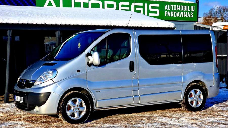 Pelēks Opel Vivaro 2007 Kretinga, ar dzinēja tilpumu 2.00 L un nobraukumu 185 tūkst. km par 7499 €, foto 4 vietnē AUTOMOTO.COM.LV