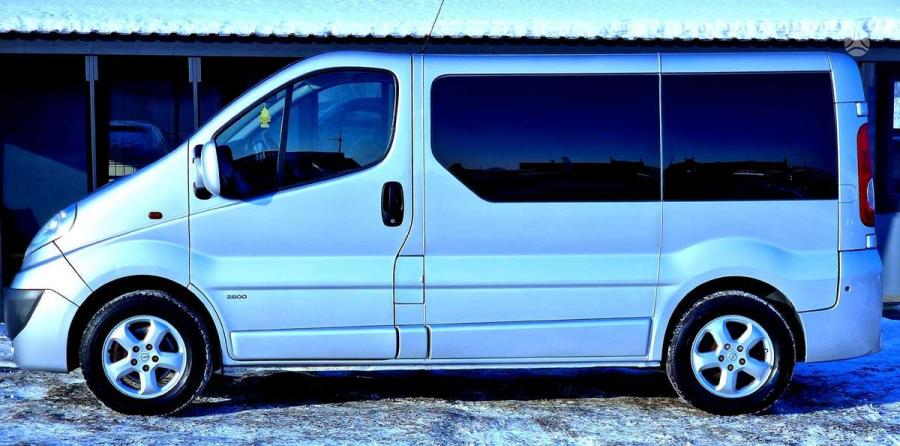 Pelēks Opel Vivaro 2007 Kretinga, ar dzinēja tilpumu 2.00 L un nobraukumu 185 tūkst. km par 7499 €, foto 5 vietnē AUTOMOTO.COM.LV