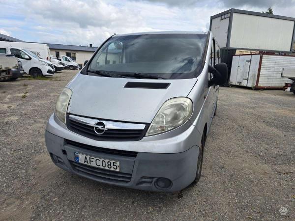 Pelēks Opel Vivaro 2007 Telšiai, ar dzinēja tilpumu 2.00 L un nobraukumu 450 tūkst. km par 2600 €, foto 2 vietnē AUTOMOTO.COM.LV