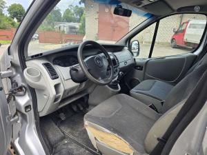 Grey Opel Vivaro 2007 in Telschi, with an engine capacity of 2.00 L and mileage of 450 thousand km for 2600 €, photo 7 on AUTOMOTO.COM.LV
