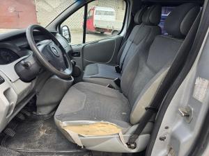 Grey Opel Vivaro 2007 in Telschi, with an engine capacity of 2.00 L and mileage of 450 thousand km for 2600 €, photo 10 on AUTOMOTO.COM.LV