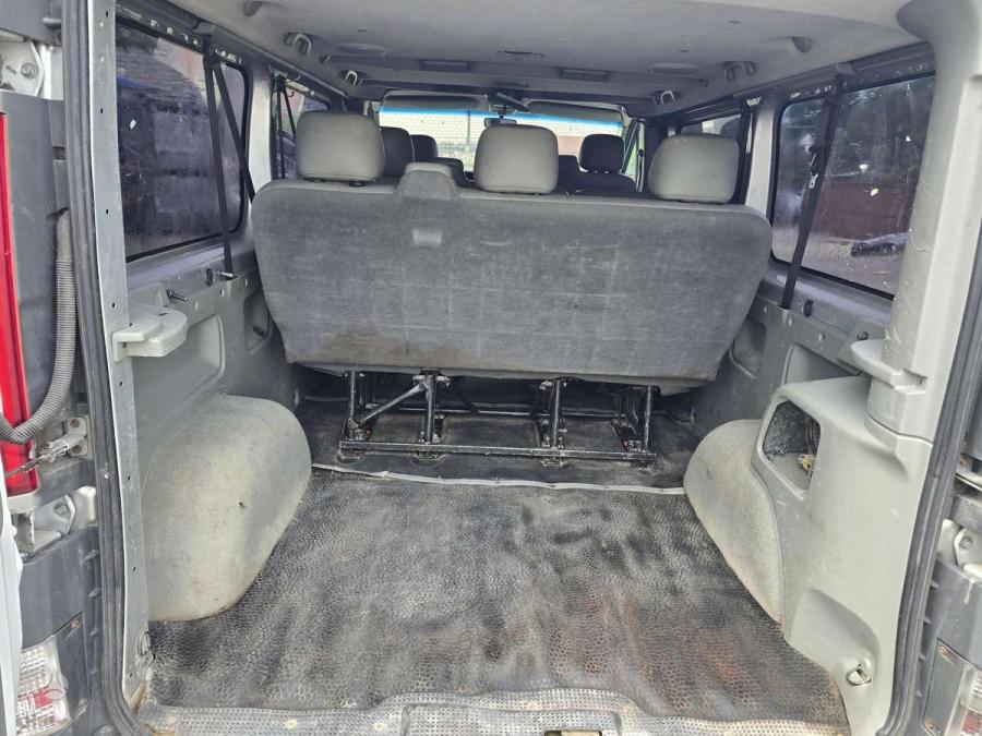 Grey Opel Vivaro 2007 in Telschi, with an engine capacity of 2.00 L and mileage of 450 thousand km for 2600 €, photo 16 on AUTOMOTO.COM.LV