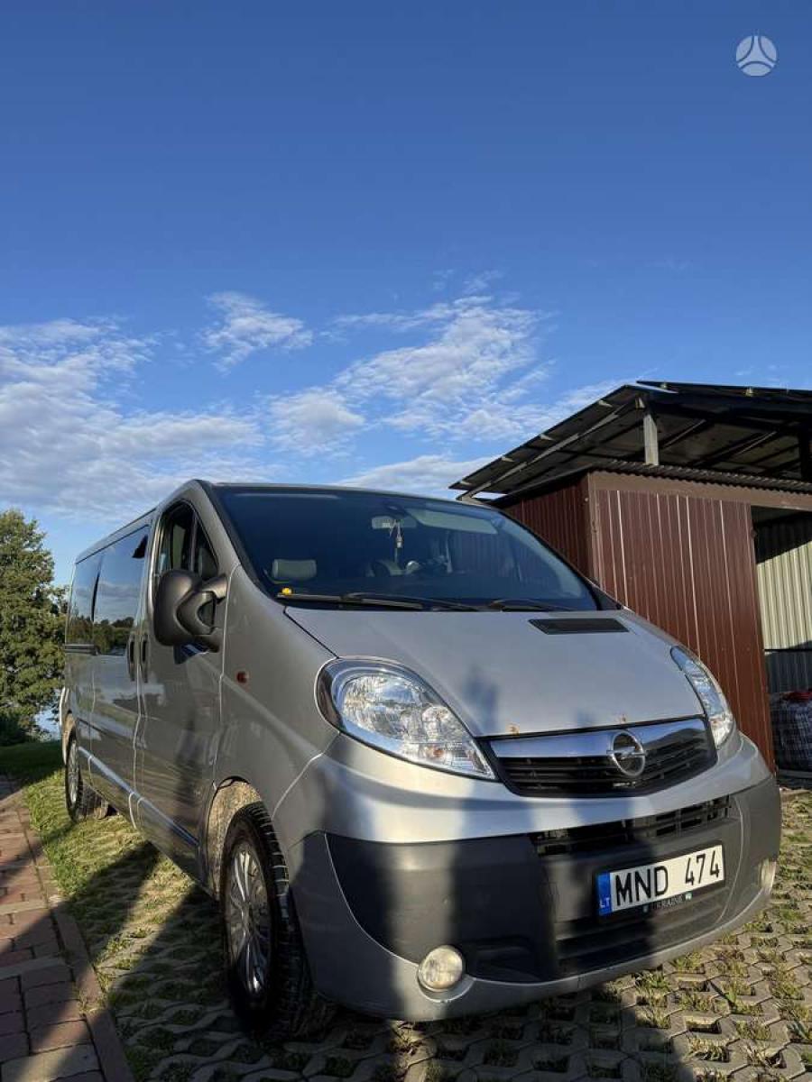 Pelēks Opel Vivaro 2007 Viļņa, ar dzinēja tilpumu 2.00 L un nobraukumu 700 tūkst. km par 7100 €, foto 1 vietnē AUTOMOTO.COM.LV