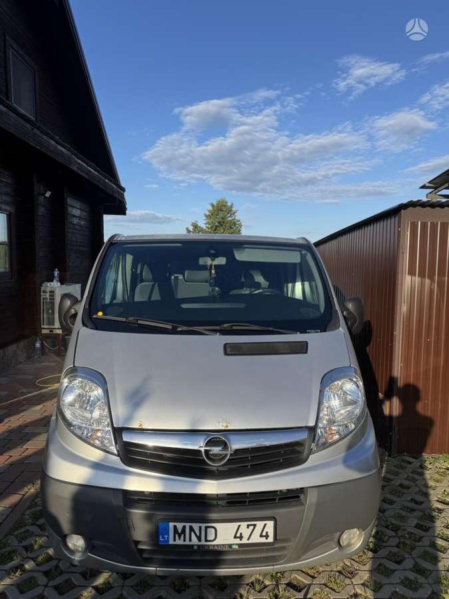 Pelēks Opel Vivaro 2007 Viļņa, ar dzinēja tilpumu 2.00 L un nobraukumu 700 tūkst. km par 7100 €, foto 4 vietnē AUTOMOTO.COM.LV