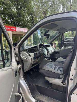 Pelēks Opel Vivaro 2007 Viļņa, ar dzinēja tilpumu 2.00 L un nobraukumu 700 tūkst. km par 7100 €, foto 9 vietnē AUTOMOTO.COM.LV