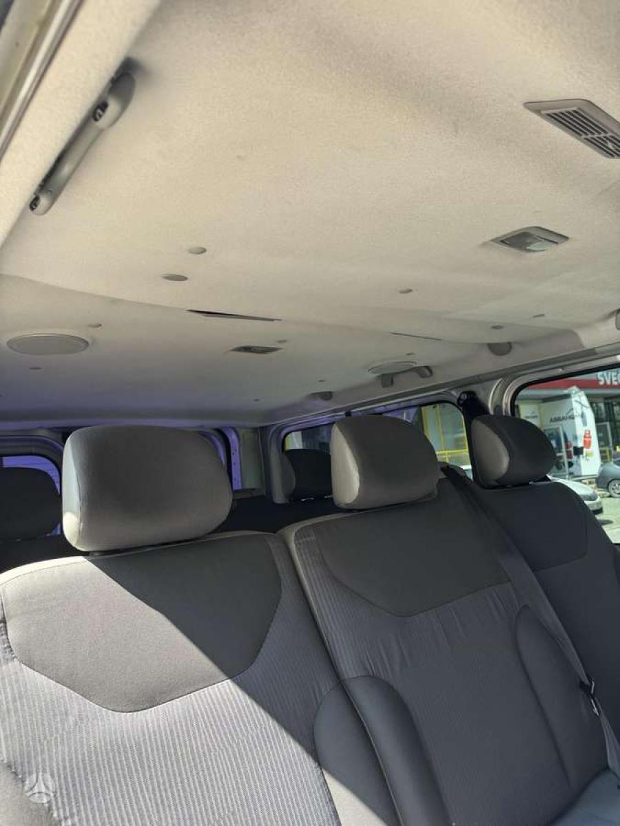 Pelēks Opel Vivaro 2007 Viļņa, ar dzinēja tilpumu 2.00 L un nobraukumu 700 tūkst. km par 7100 €, foto 14 vietnē AUTOMOTO.COM.LV