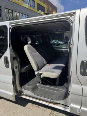 Pelēks Opel Vivaro 2007 Viļņa, ar dzinēja tilpumu 2.00 L un nobraukumu 700 tūkst. km par 7100 €, foto 15 vietnē AUTOMOTO.COM.LV