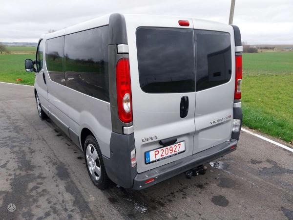 Grey Opel Vivaro 2008 in Marijampole, with an engine capacity of 2.00 L and mileage of 253 thousand km for 6490 €, photo 2 on AUTOMOTO.COM.LV