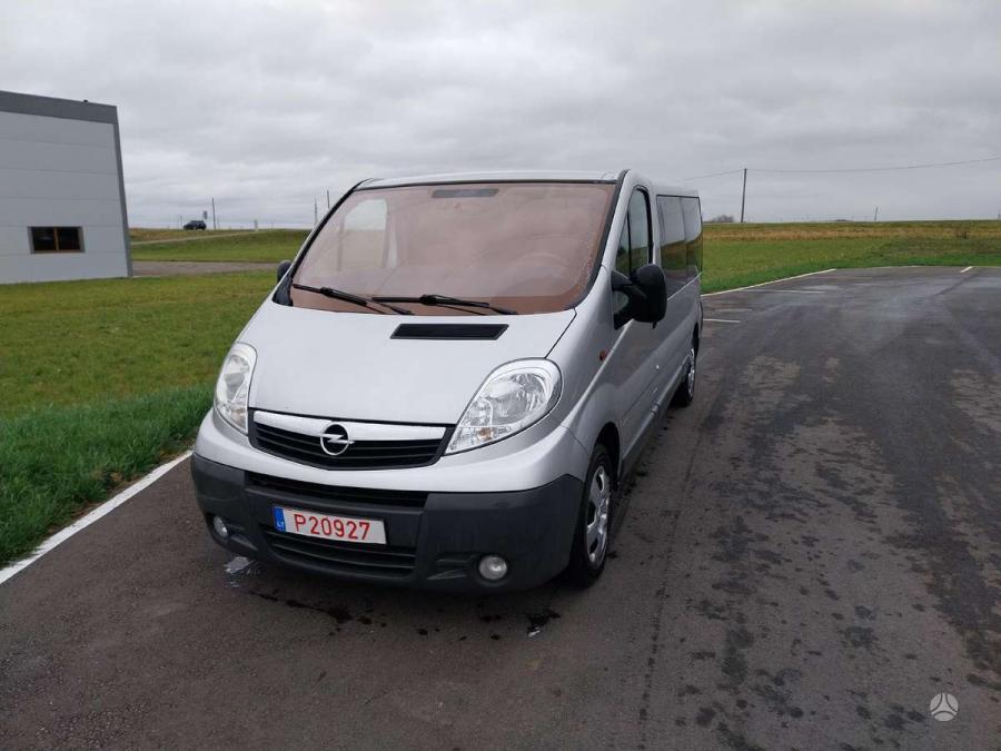 Grey Opel Vivaro 2008 in Marijampole, with an engine capacity of 2.00 L and mileage of 253 thousand km for 6490 €, photo 3 on AUTOMOTO.COM.LV