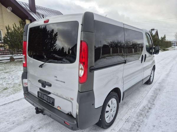 Pelēks Opel Vivaro 2009 Marijampole, ar dzinēja tilpumu 2.00 L un nobraukumu 290 tūkst. km par 6800 €, foto 4 vietnē AUTOMOTO.COM.LV