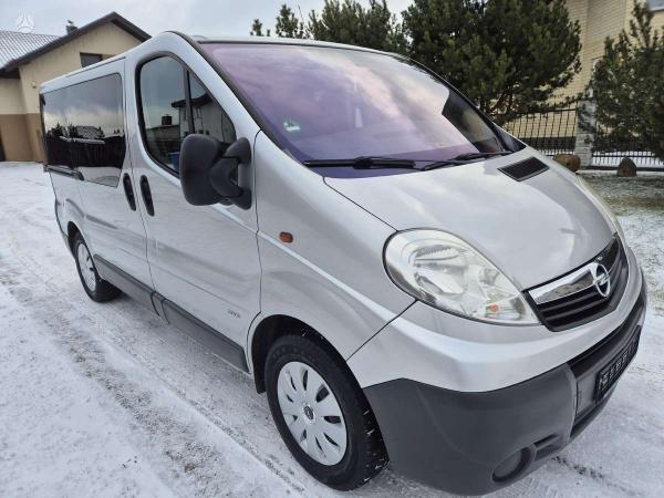 Pelēks Opel Vivaro 2009 Marijampole, ar dzinēja tilpumu 2.00 L un nobraukumu 290 tūkst. km par 6800 €, foto 6 vietnē AUTOMOTO.COM.LV