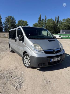 Grey Opel Vivaro 2009 in Klaipeda, with an engine capacity of 2.46 L and mileage of 330 thousand km for 4400 €, photo 3 on AUTOMOTO.COM.LV