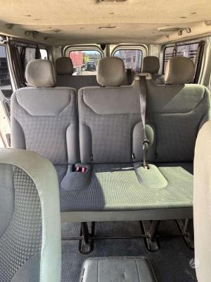 Grey Opel Vivaro 2009 in Klaipeda, with an engine capacity of 2.46 L and mileage of 330 thousand km for 4400 €, photo 8 on AUTOMOTO.COM.LV