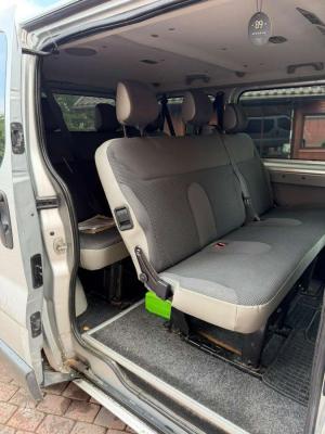 Pelēks Opel Vivaro 2009 Mažeikiai, ar dzinēja tilpumu 2.46 L un nobraukumu 354 tūkst. km par 5700 €, foto 4 vietnē AUTOMOTO.COM.LV