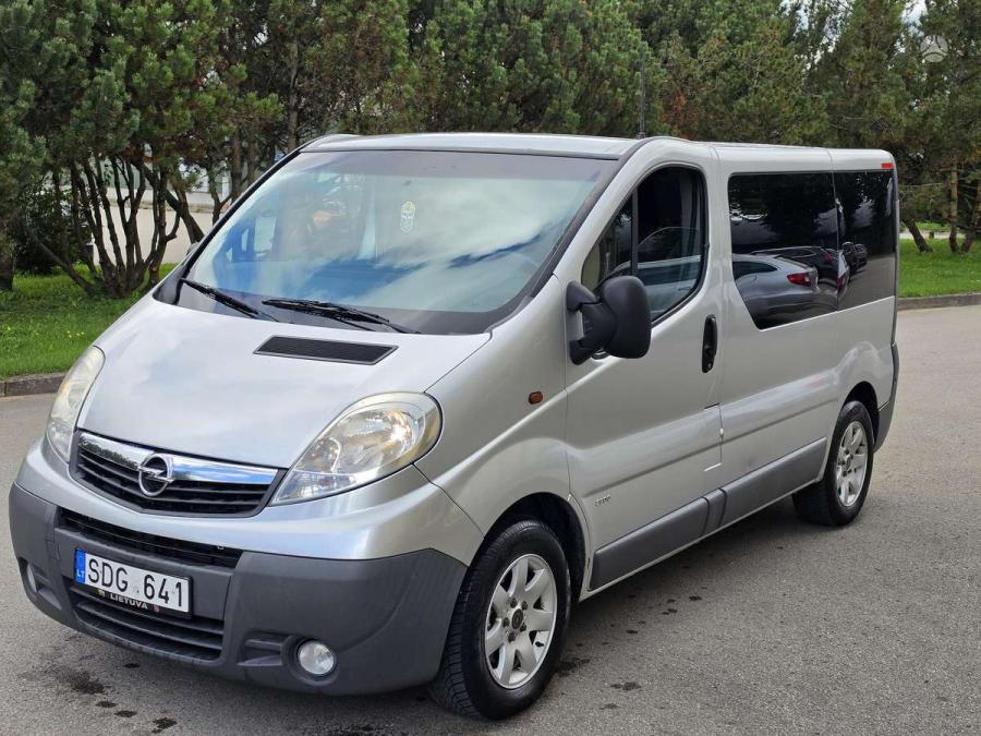 Pelēks Opel Vivaro 2009 Šilutė, ar dzinēja tilpumu 2.46 L un nobraukumu 355 tūkst. km par 5500 €, foto 4 vietnē AUTOMOTO.COM.LV