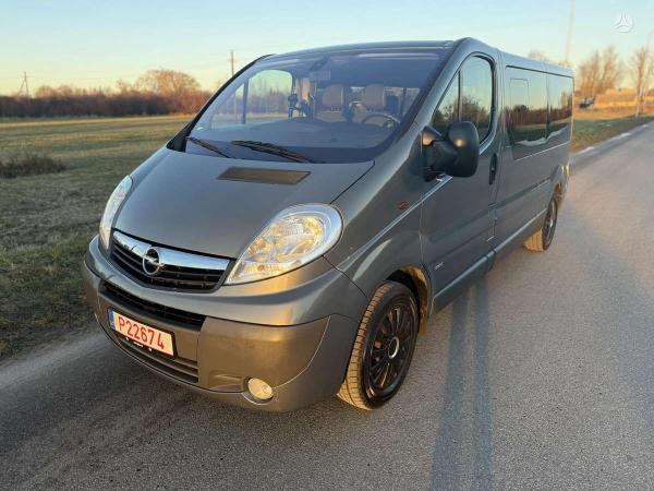Pelēks Opel Vivaro 2011 Vilkaviškis, ar dzinēja tilpumu 2.00 L un nobraukumu 207 tūkst. km par 8999 €, foto 1 vietnē AUTOMOTO.COM.LV