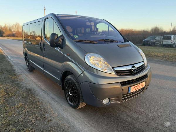 Pelēks Opel Vivaro 2011 Vilkaviškis, ar dzinēja tilpumu 2.00 L un nobraukumu 207 tūkst. km par 8999 €, foto 2 vietnē AUTOMOTO.COM.LV
