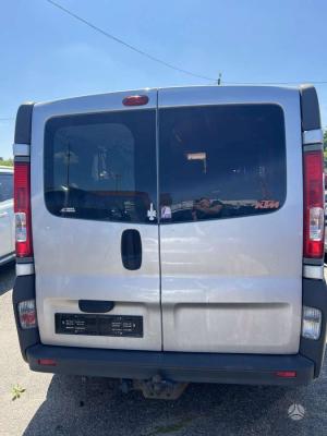 Pelēks Opel Vivaro 2011 Panevēža, ar dzinēja tilpumu 2.00 L un nobraukumu 286 tūkst. km par 5200 €, foto 5 vietnē AUTOMOTO.COM.LV