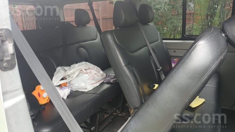 Pelēks Opel Vivaro 2011 Rīga, ar dzinēja tilpumu 2.50 L un nobraukumu 0 tūkst. km par 8000 €, foto 4 vietnē AUTOMOTO.COM.LV